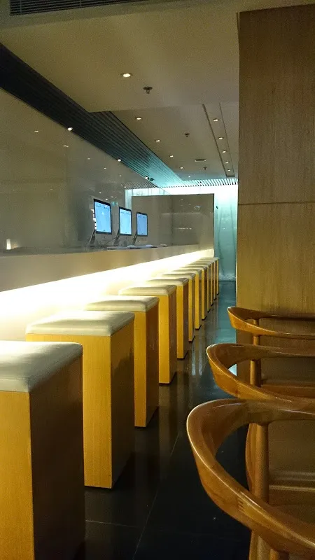 REVIEW: Cathay Pacific – The Arrival Lounge, Hong Kong Airport – The ...