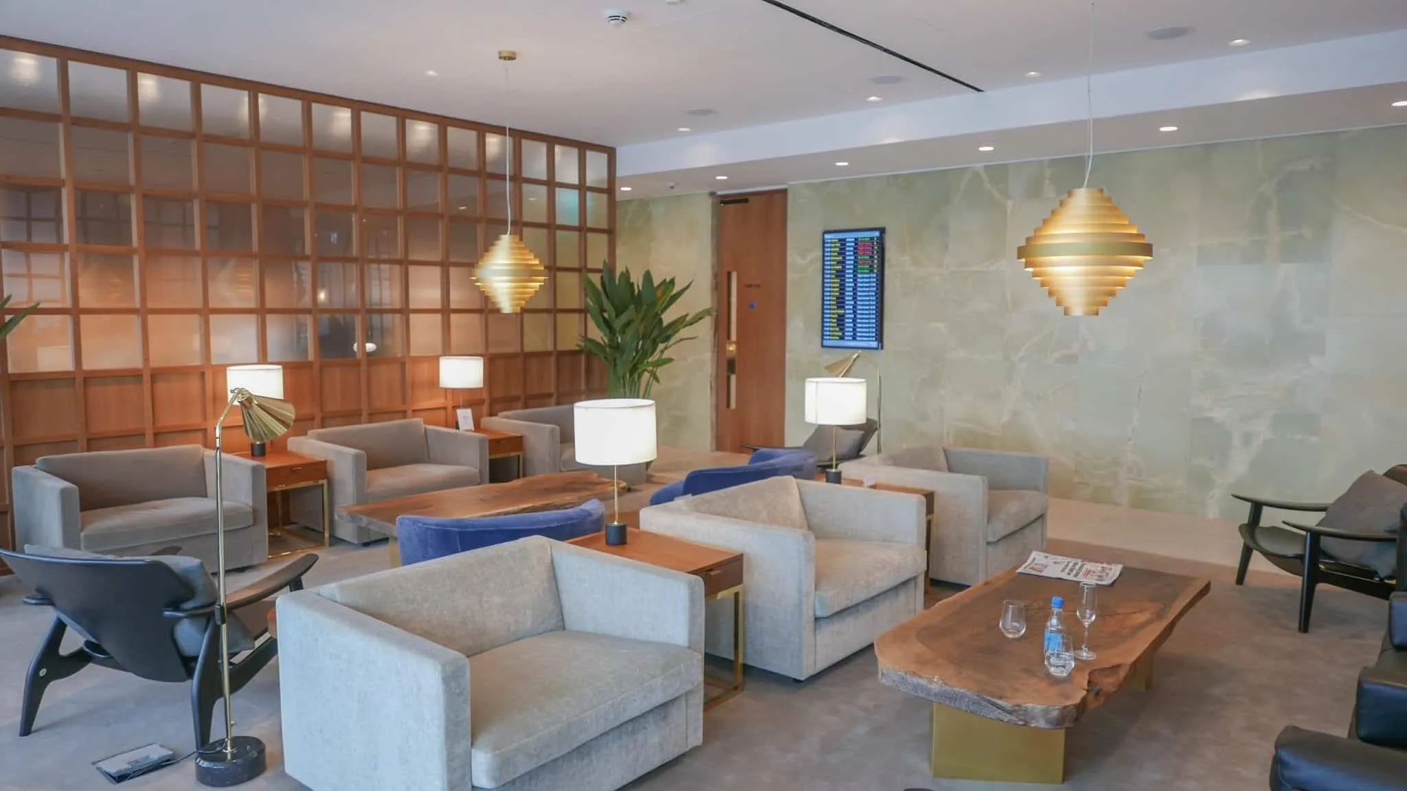 REVIEW: Cathay Pacific – First Class Lounge, London Heathrow T3 (post ...