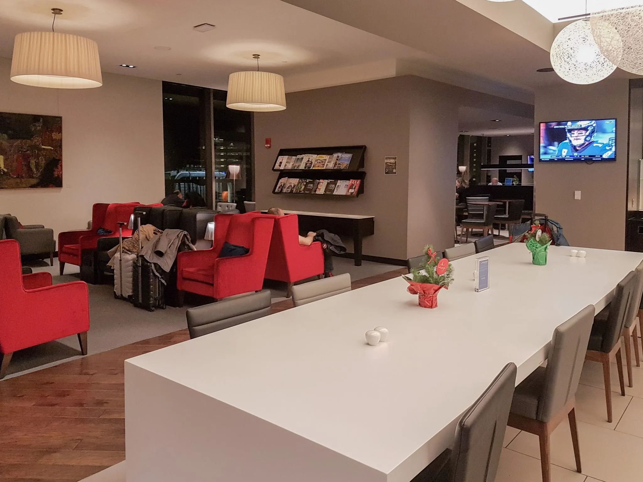 REVIEW: The British Airways Boston Lounge – BOS Terminal E – The Luxury ...