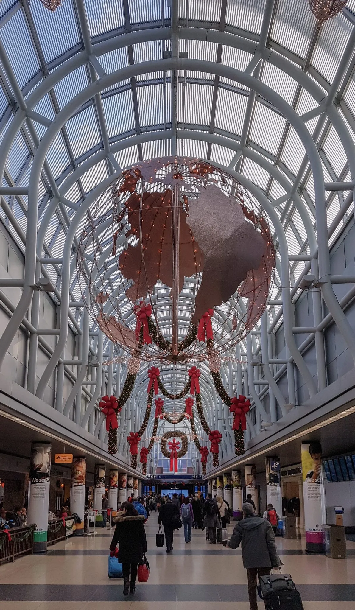 REVIEW: American Airlines Flagship Lounge, Chicago – ORD T3 – The ...