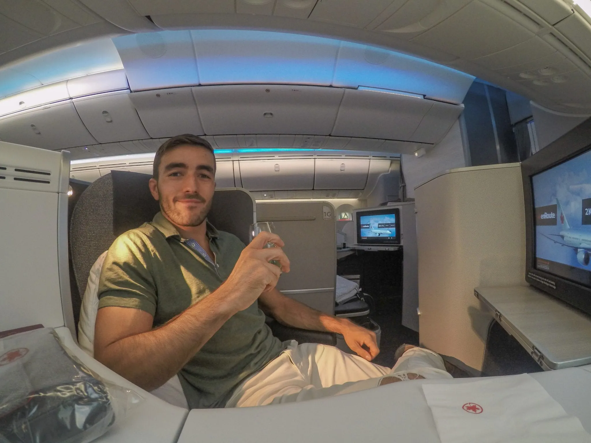 REVIEW: Air Canada – Business Class – Vancouver to London LHR (B789 ...