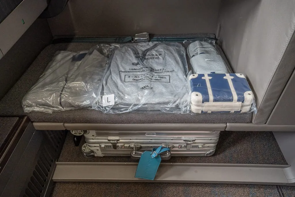 REVIEW: ANA – New First Class “The Suite” – Tokyo HND to London LHR ...