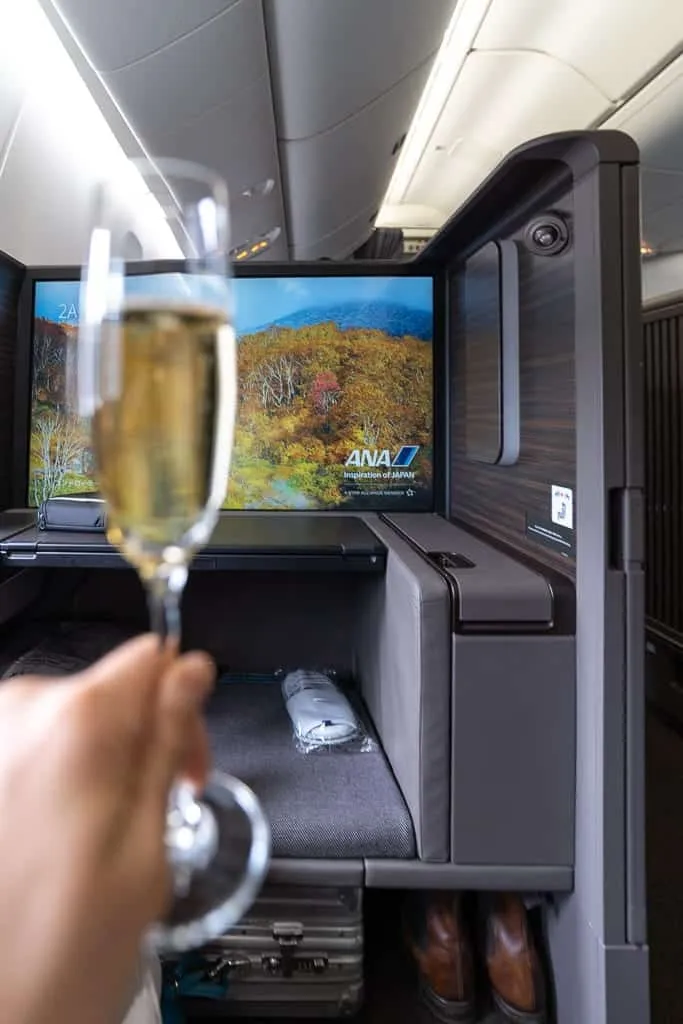 REVIEW: ANA – New First Class “The Suite” – Tokyo HND to London LHR ...