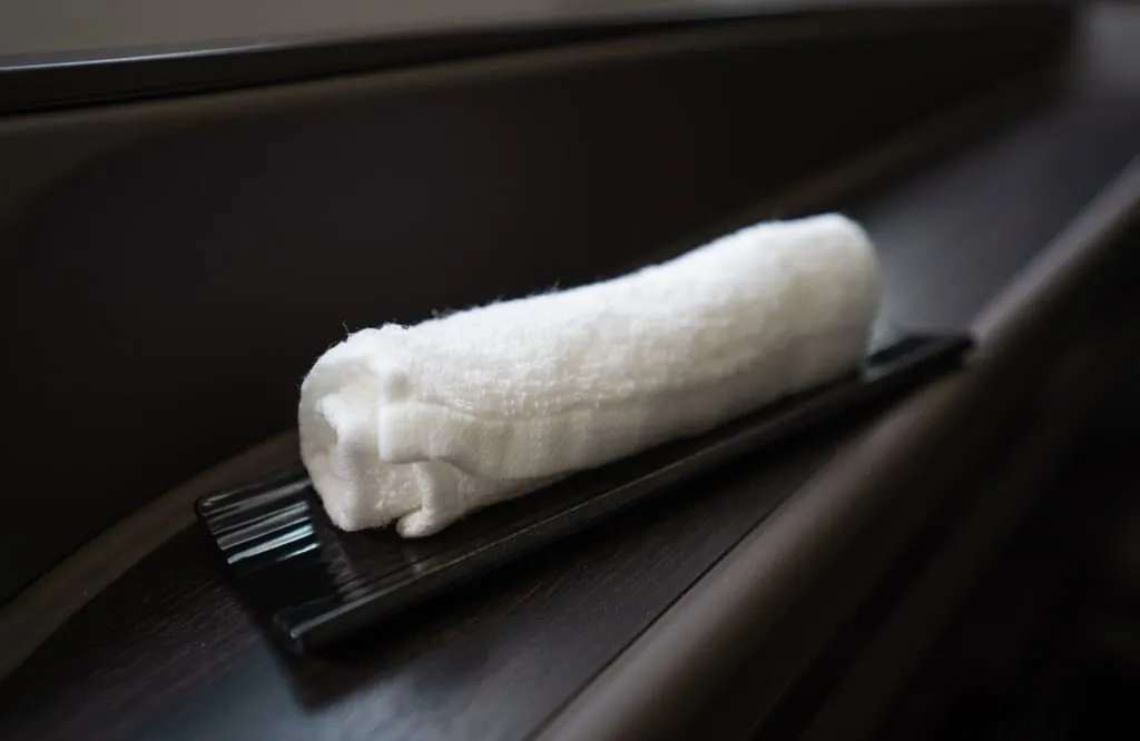 REVIEW: ANA – New First Class “The Suite” – Tokyo HND to London LHR ...