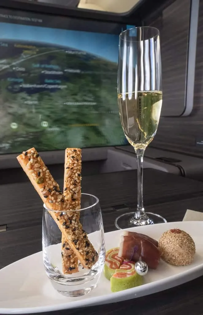 REVIEW: ANA – New First Class “The Suite” – Tokyo HND to London LHR ...