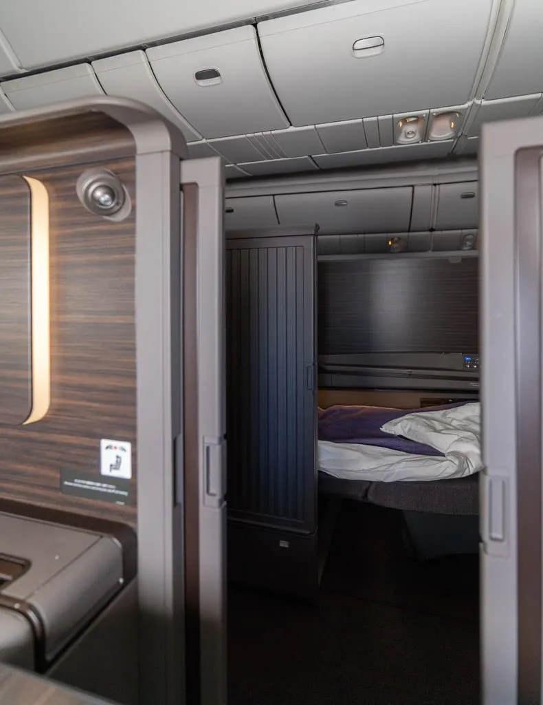 REVIEW: ANA – New First Class “The Suite” – Tokyo HND to London LHR ...