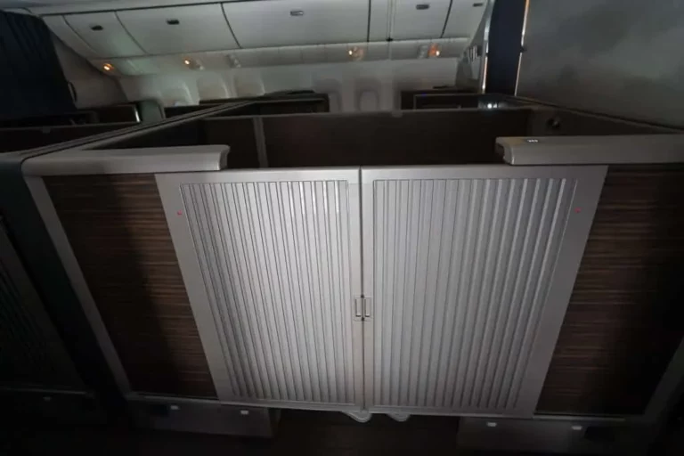 REVIEW: ANA – New First Class “The Suite” – Tokyo HND to London LHR ...