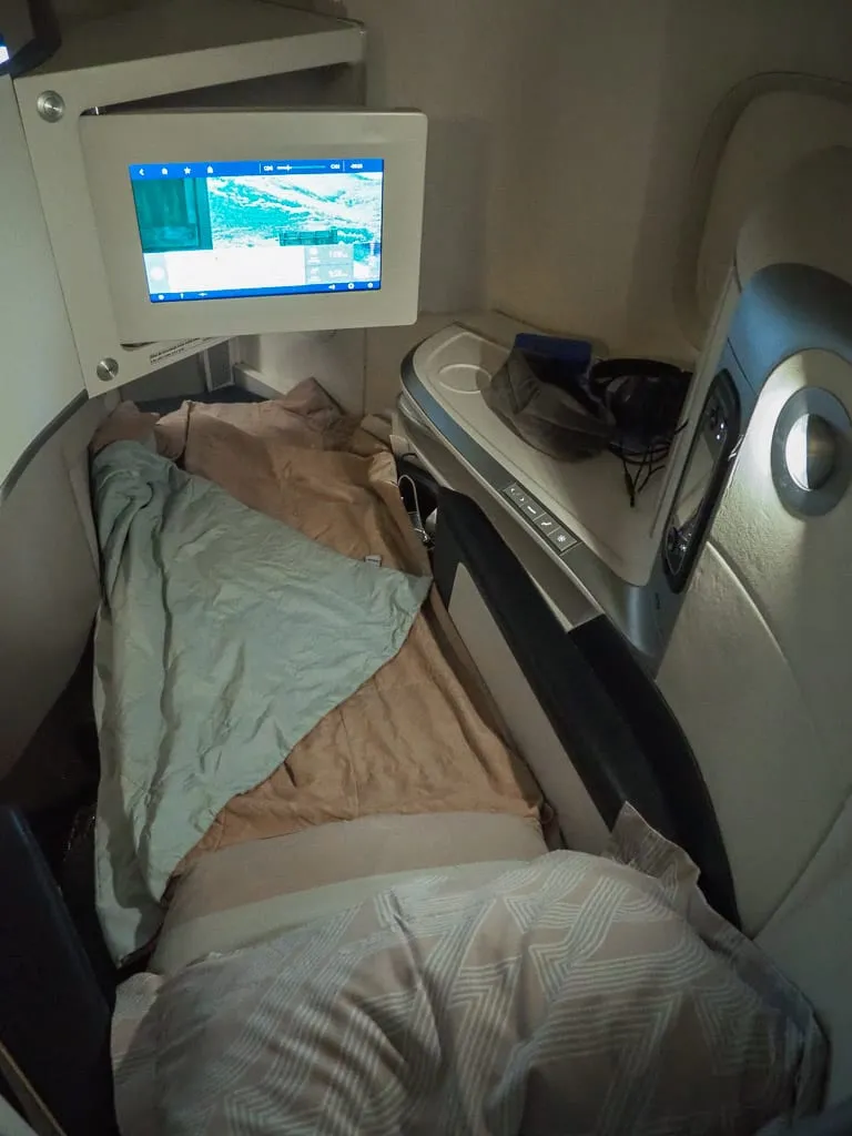 REVIEW: Air France – Business Class – B772 – Paris CDG to Guangzhou CAN ...